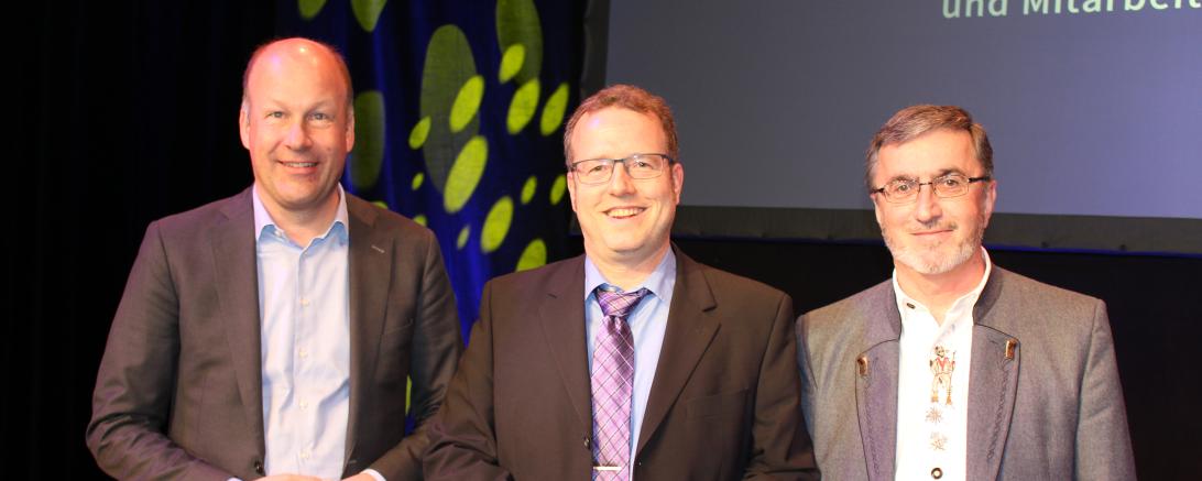 BKH-Chefarzt feiert 25-jähriges Dienstjubiläum|Donauwörth|Donau-Ries-Aktuell