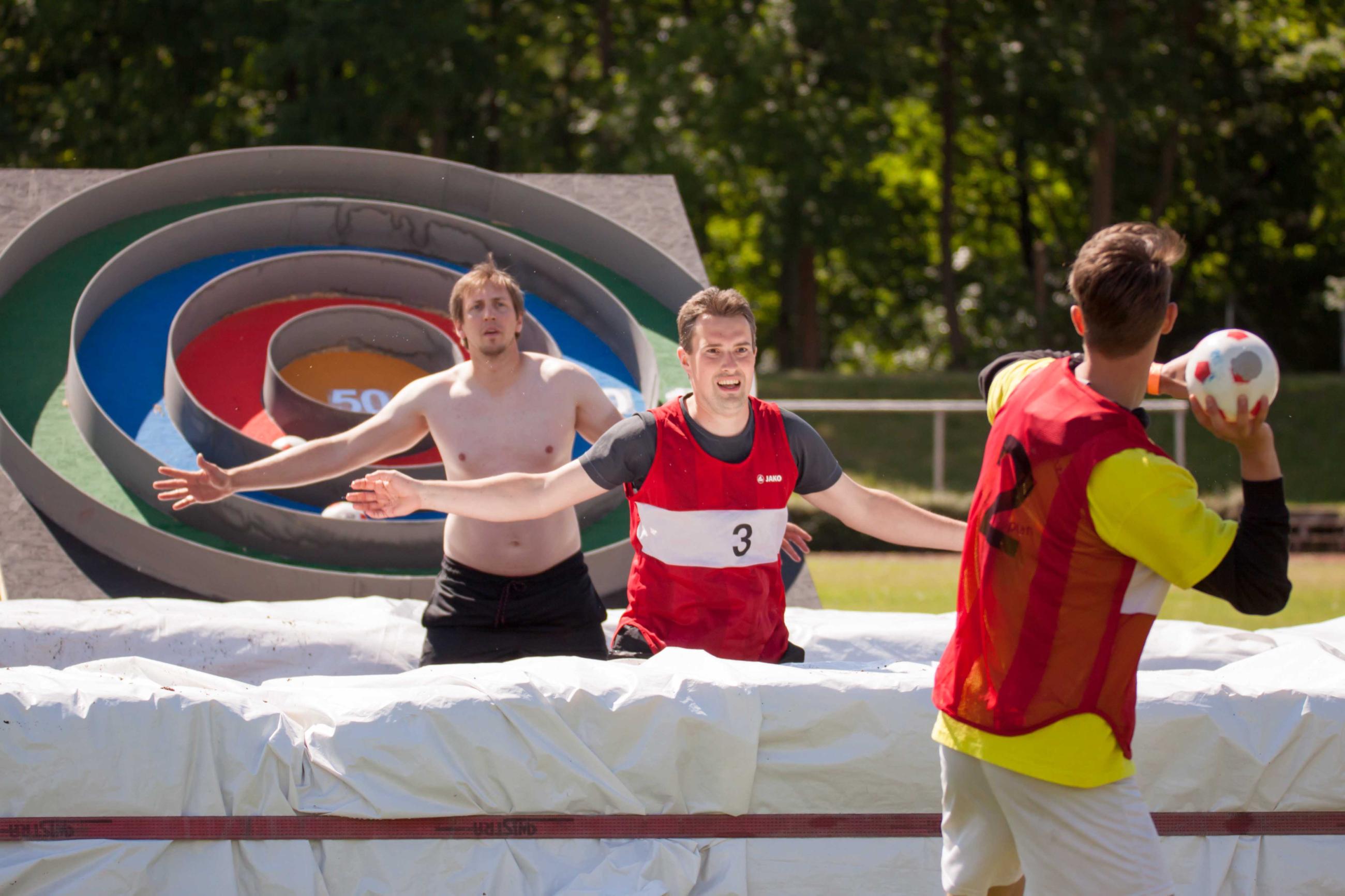 "Freunde - Freude - Spiel und Spaß" Spiel ohne Grenzen||Donau-Ries-Aktuell