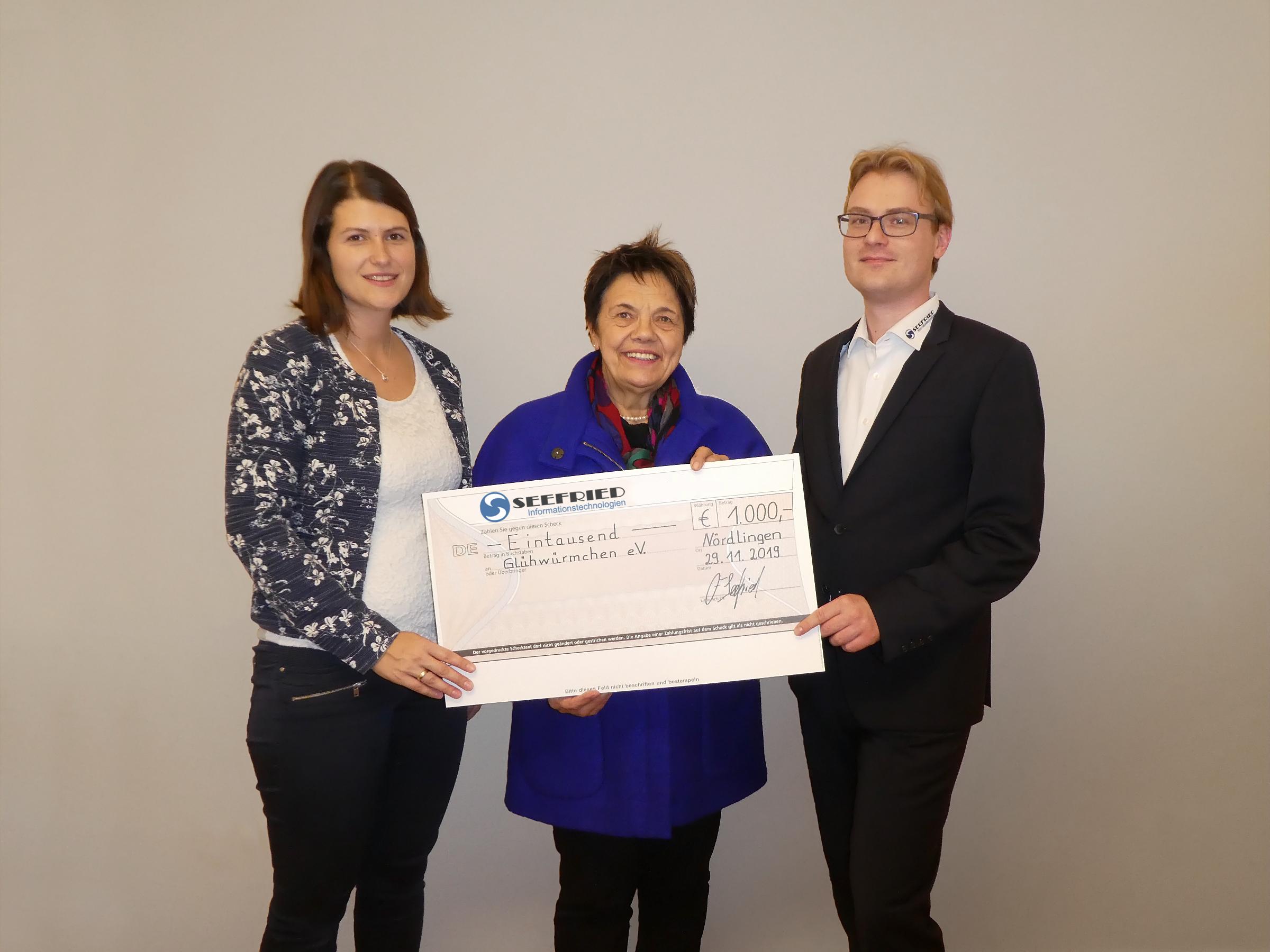 Seefried IT GmbH spendet für Glühwürmchen e.V.|Nördlingen|Donau-Ries ...