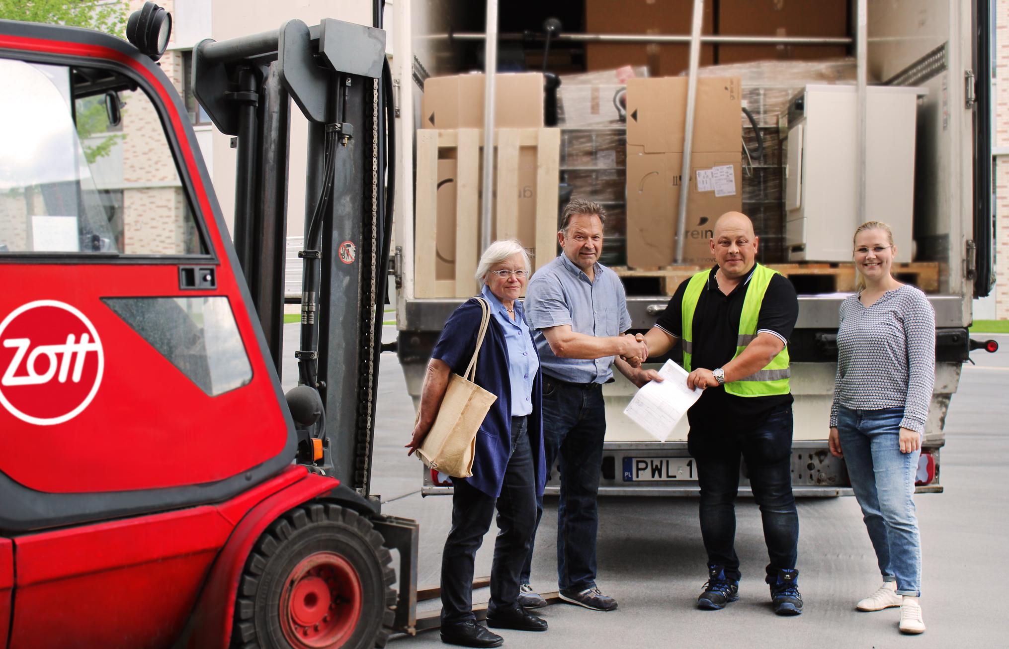 Zott-Lkw mit Spenden auf dem Weg nach Opole |Mertingen|Donau-Ries-Aktuell