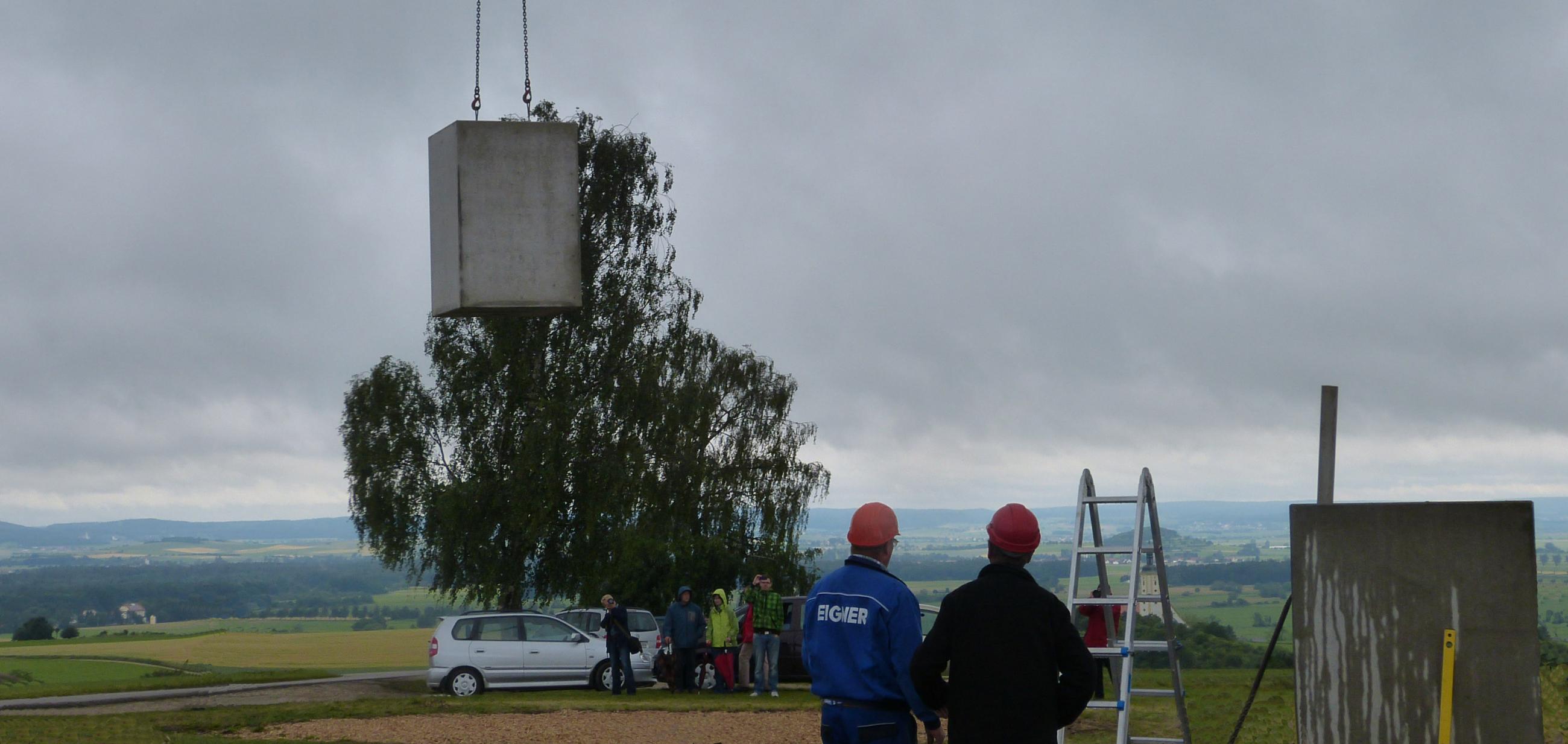 Die Wemdinger Zeitpyramide wächst weiter|Wemding|Donau-Ries-Aktuell