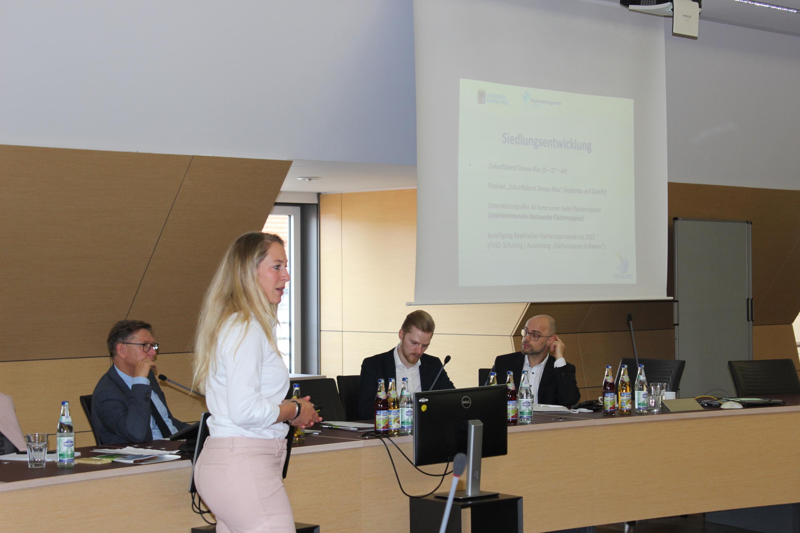 Konversionsmanagement Donau-Ries ist erfolgreich|Landkreis|Donau-Ries ...