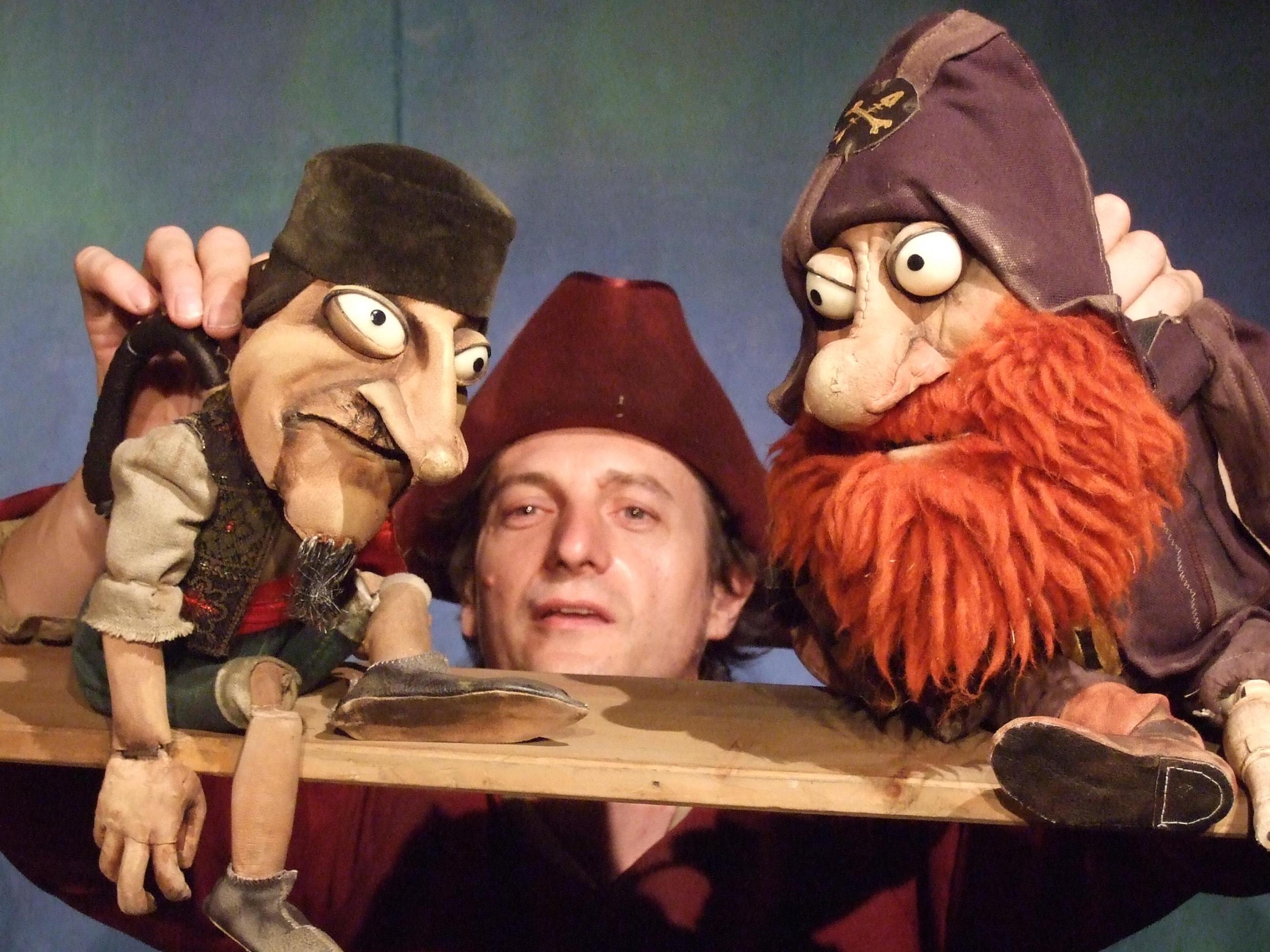 Theater Knuth spielt "Käpten Knitterbart"||Donau-Ries-Aktuell