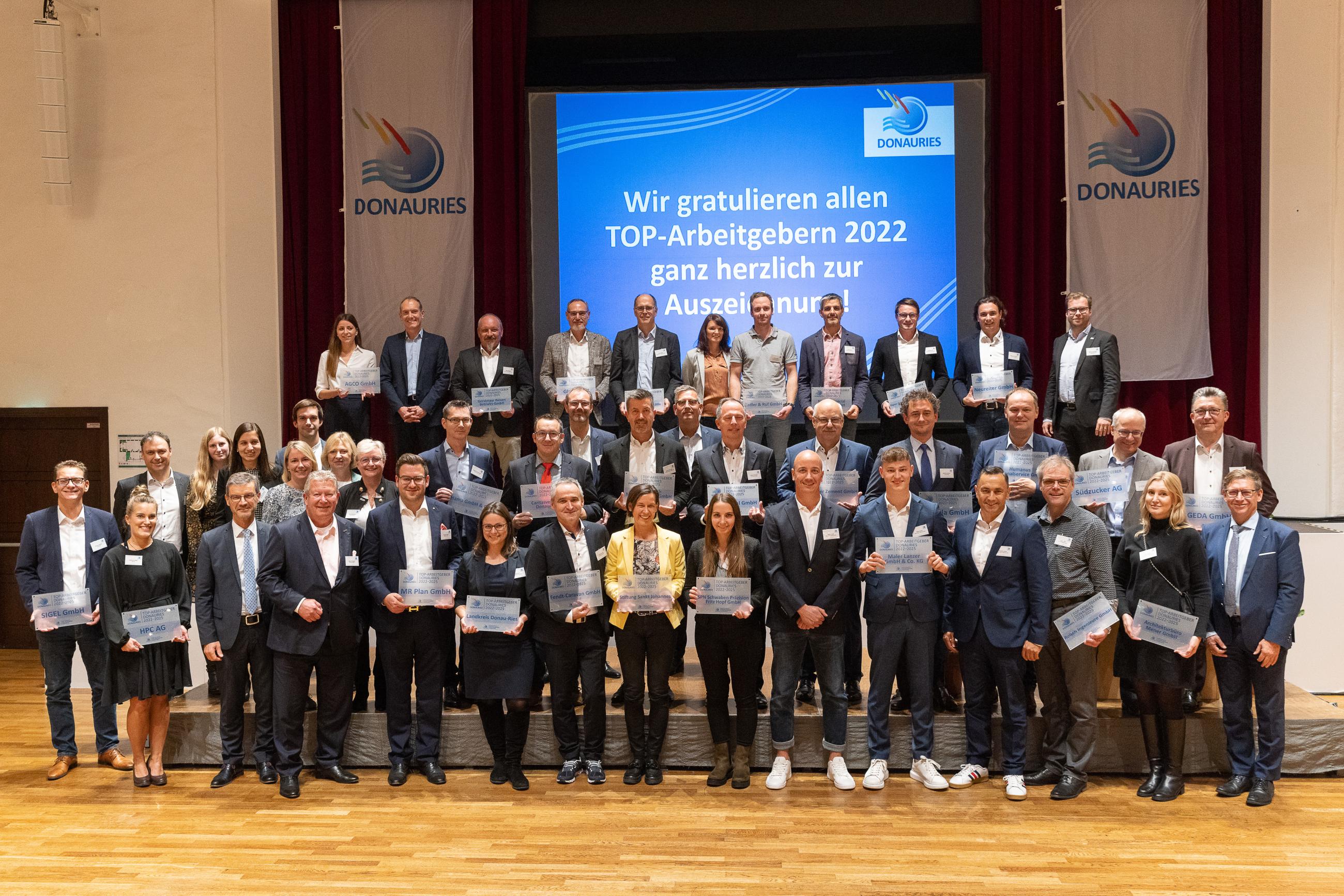 Das sind die Top-Arbeitgeber im Landkreis Donau-Ries |Nördlingen|Donau ... Das sind die Top-Arbeitgeber im Landkreis Donau-Ries |Nördlingen|Donau ...