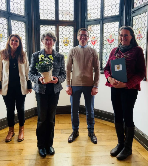 Stadt Nördlingen verabschiedet langjährige Mitarbeiterinnen|Nördlingen|Donau-Ries-Aktuell