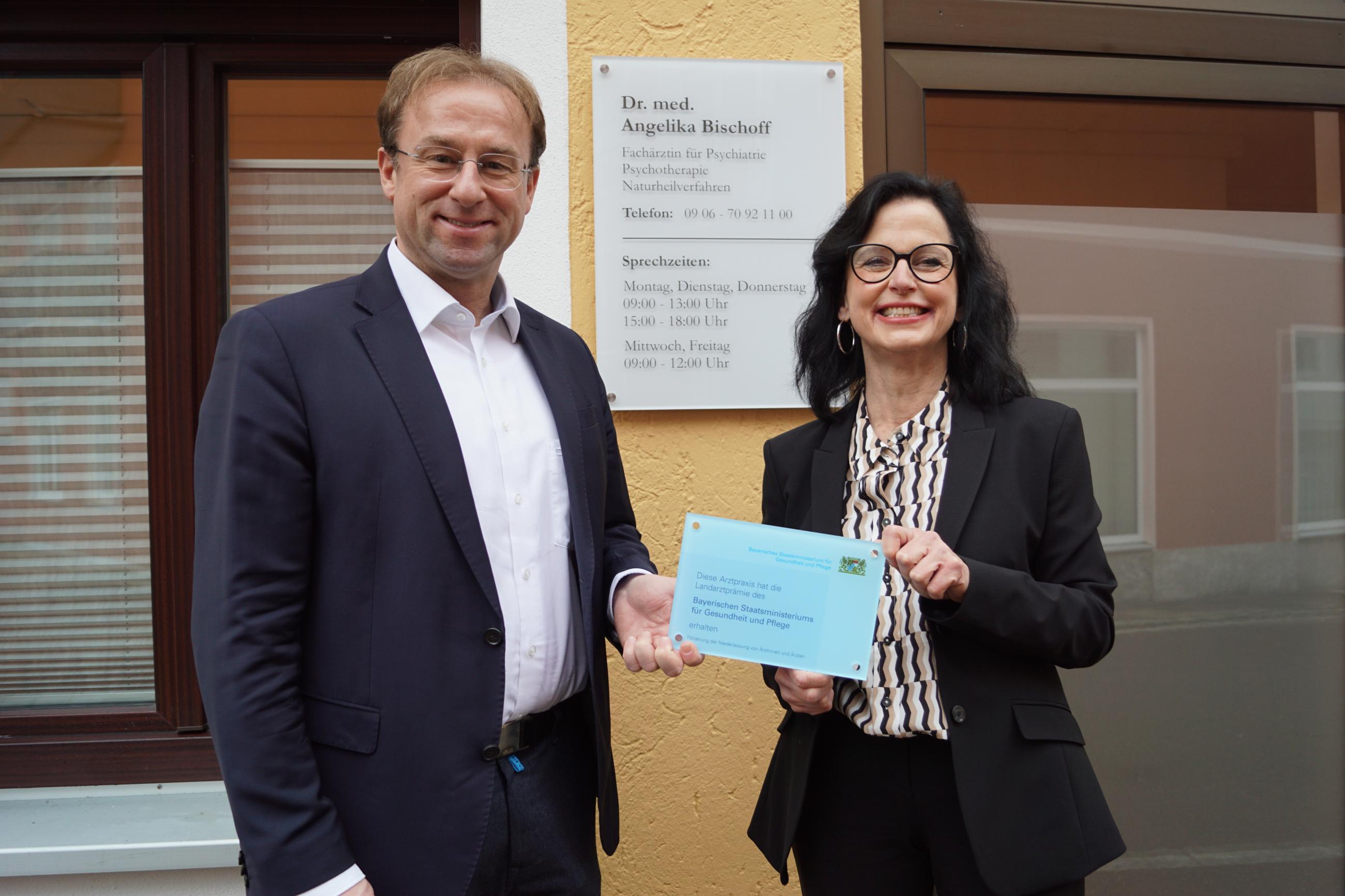 Neue Fachärztin für Psychiatrie, Psychotherapie und Naturheilverfahren ...