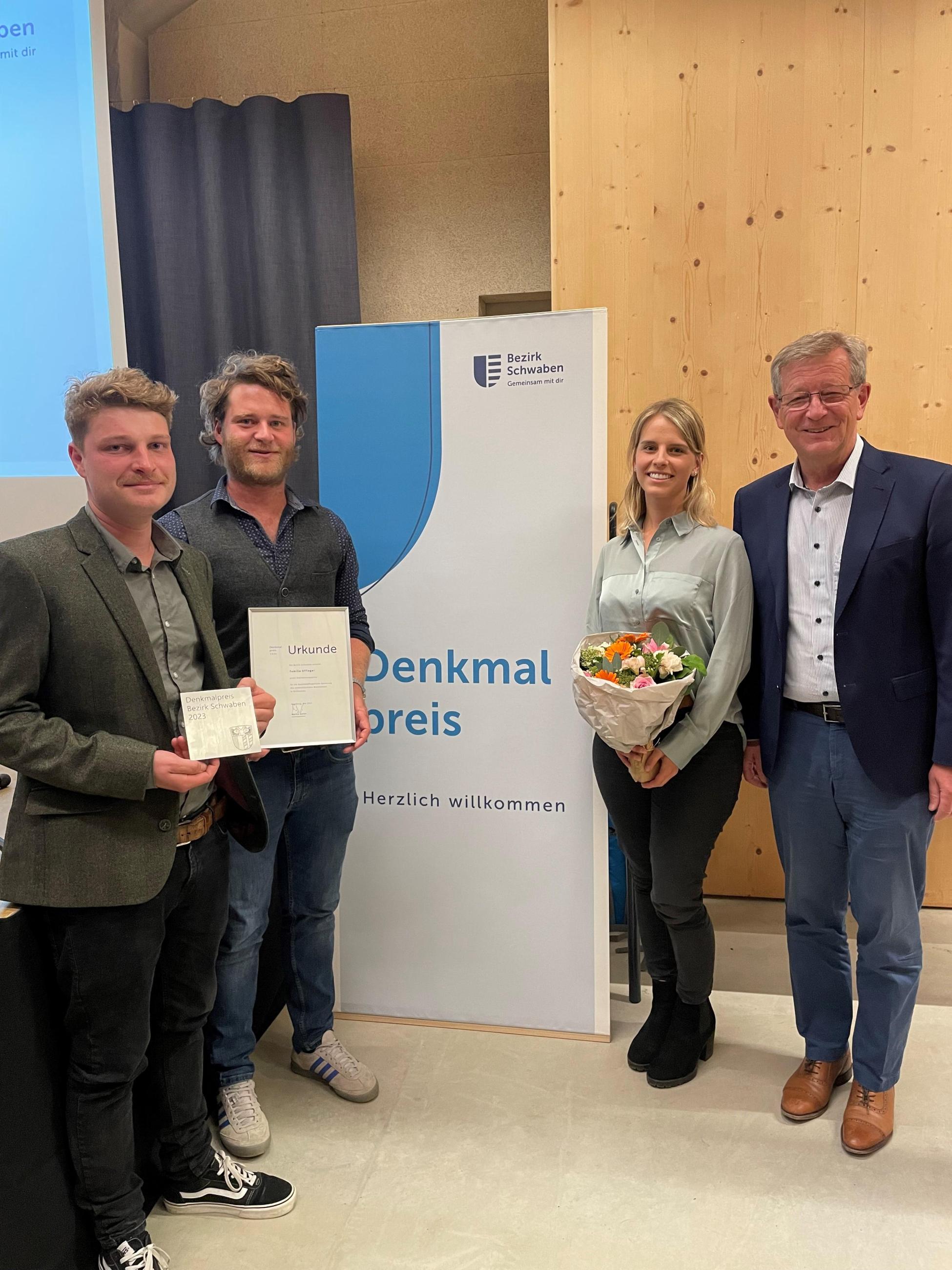 Bezirk Schwaben verleiht Denkmalpreis an Familie Offinger aus ...