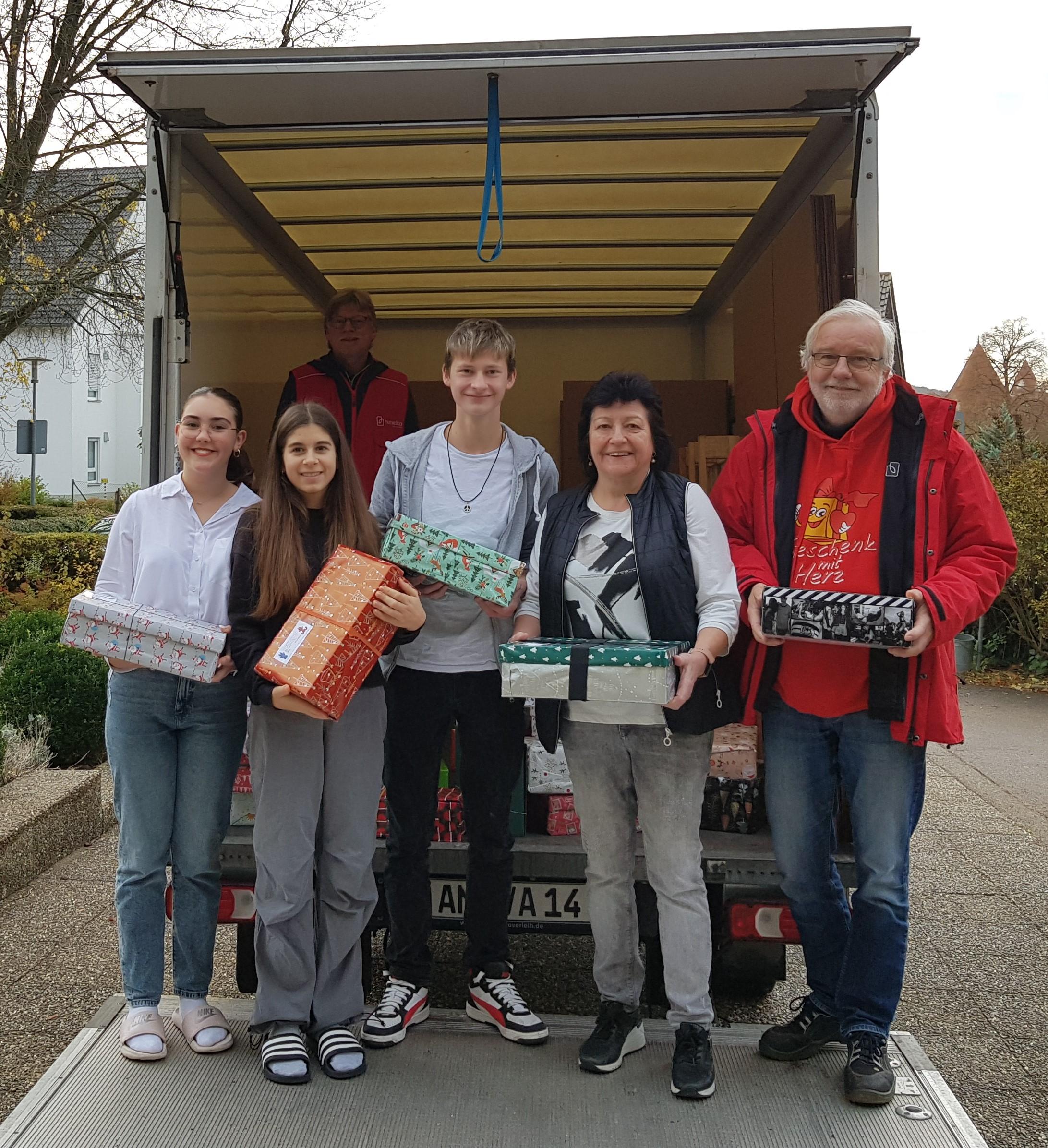 Leonhart-Fuchs-Schule sammelt "Geschenke mit Herz"|Wemding|Donau-Ries ...