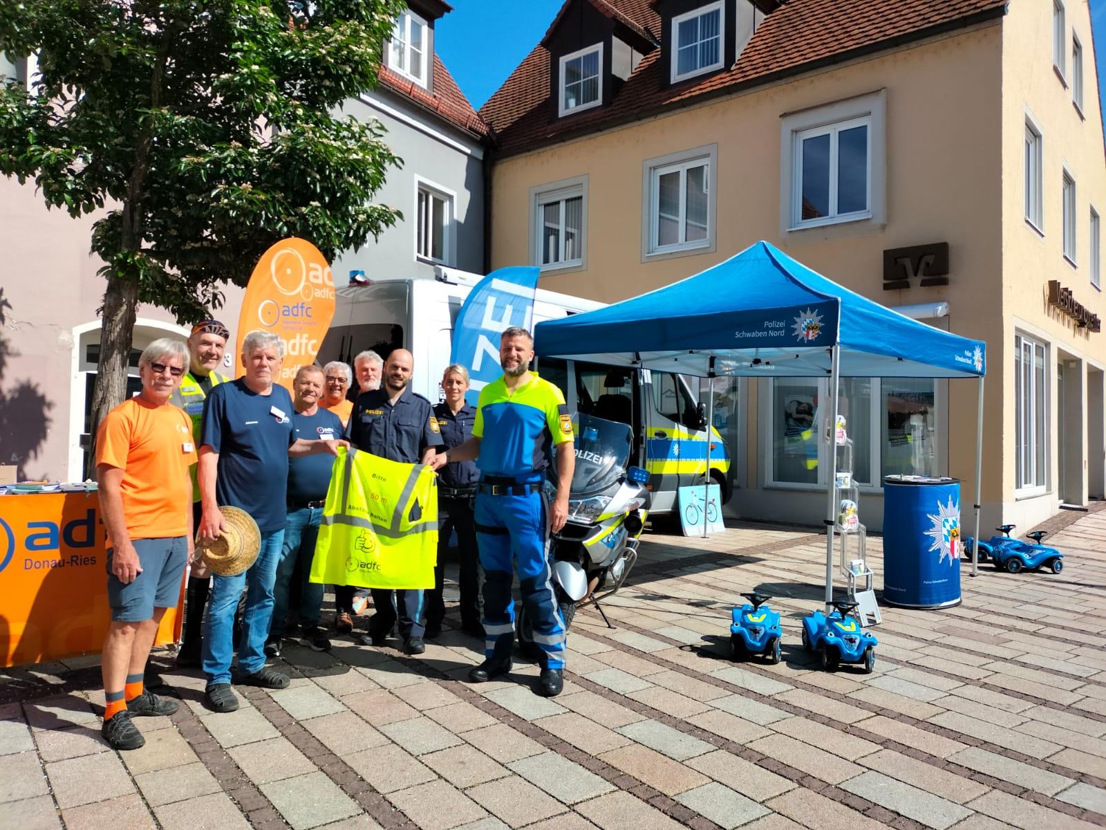 Gemeinsame Aktion von ADFC und Polizei für mehr Sicherheit im ...