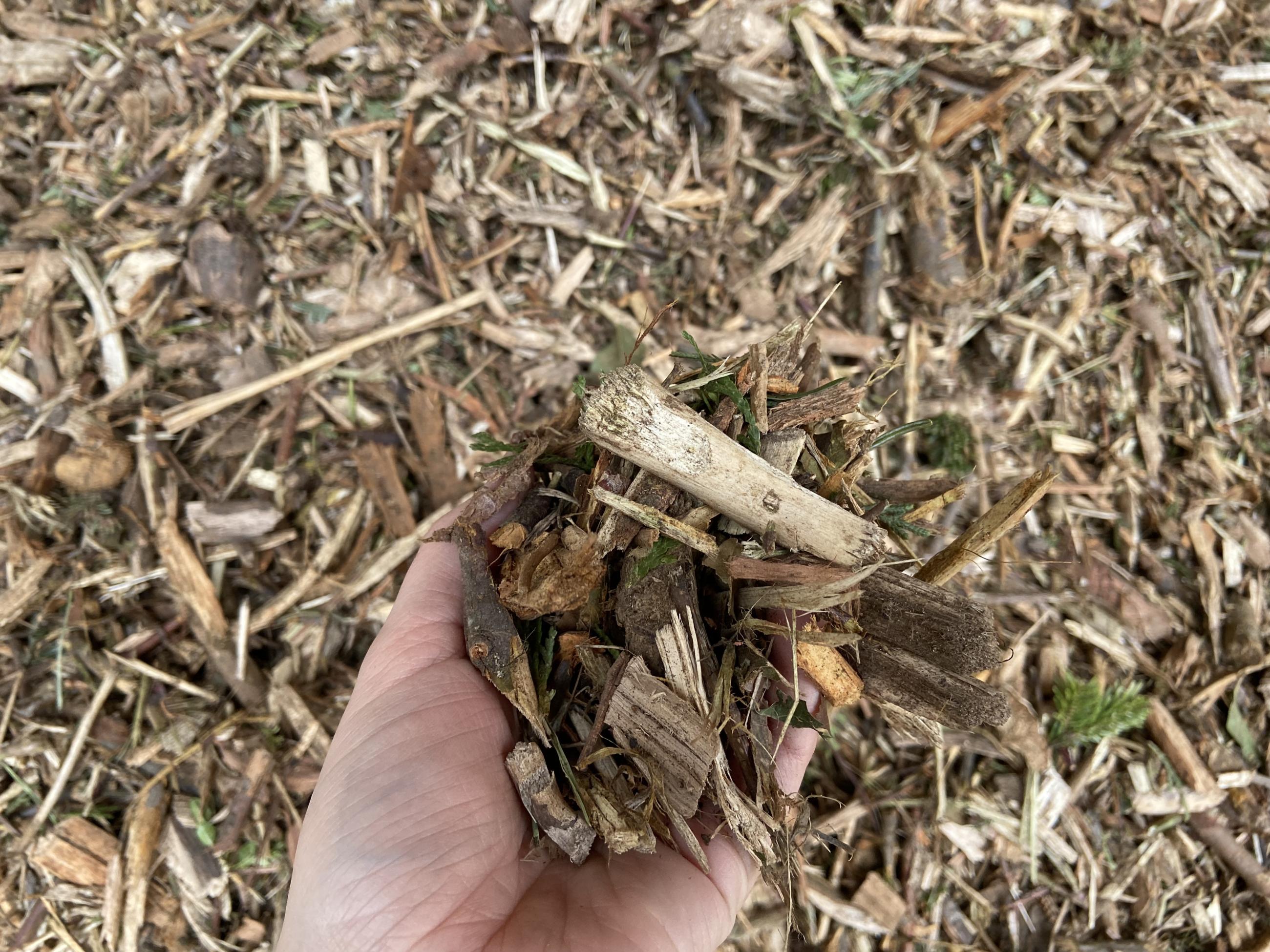 Mulchmaterial vom AWV Nordschwaben|Landkreis|Donau-Ries-Aktuell