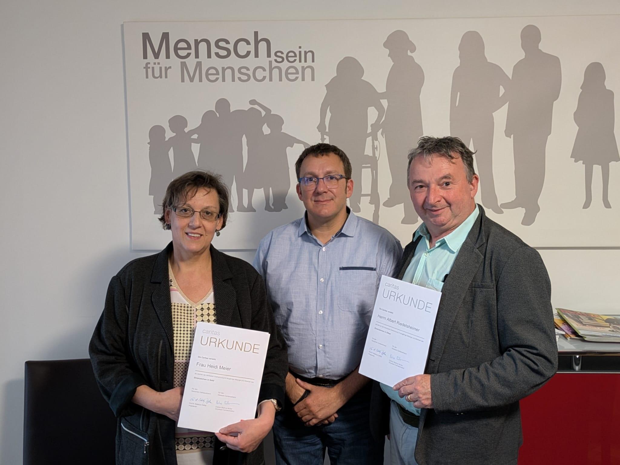 Ehrung für langjähriges Engagement: Albert Riedelsheimer und Heidi ...