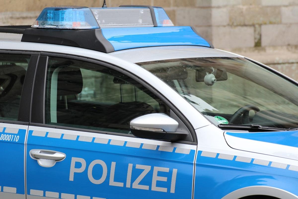 Unbekannter touchiert Fahrzeug im Gegenverkehr|Harburg|Donau-Ries-Aktuell