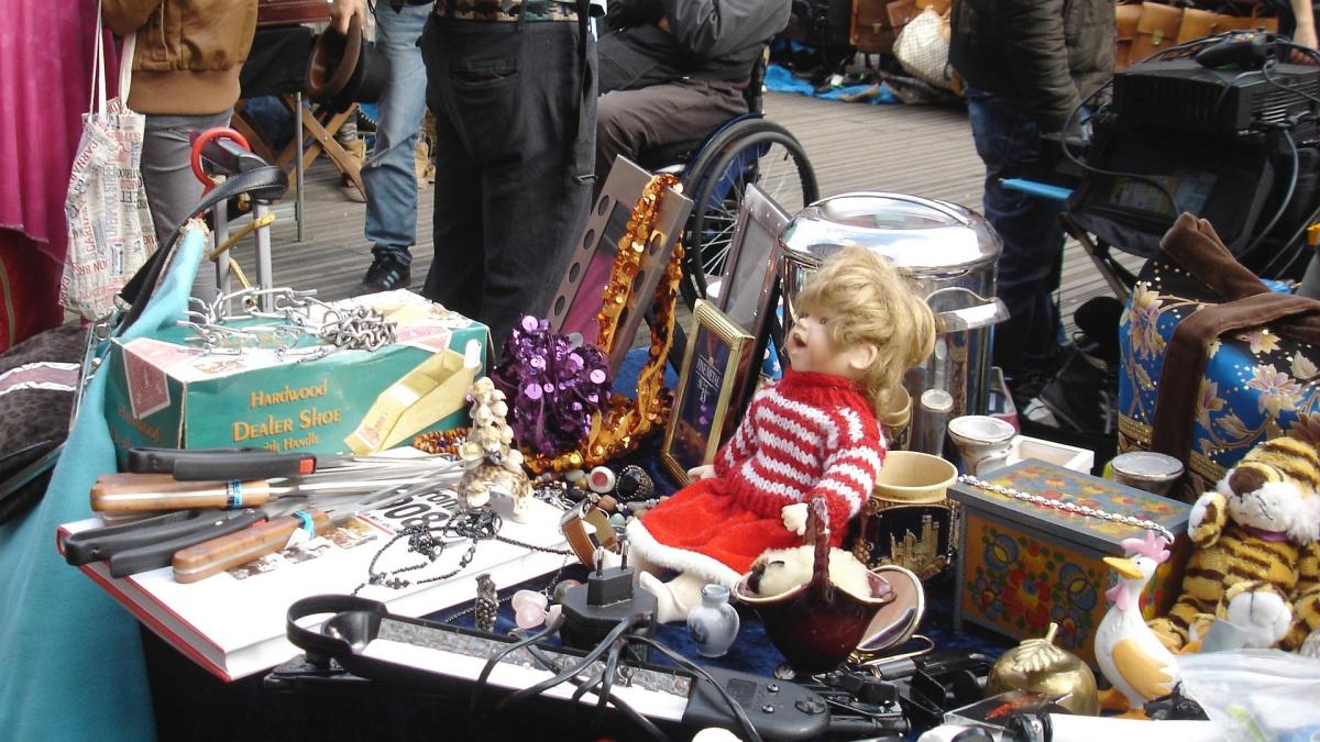 Flohmarkt||Donau-Ries-Aktuell