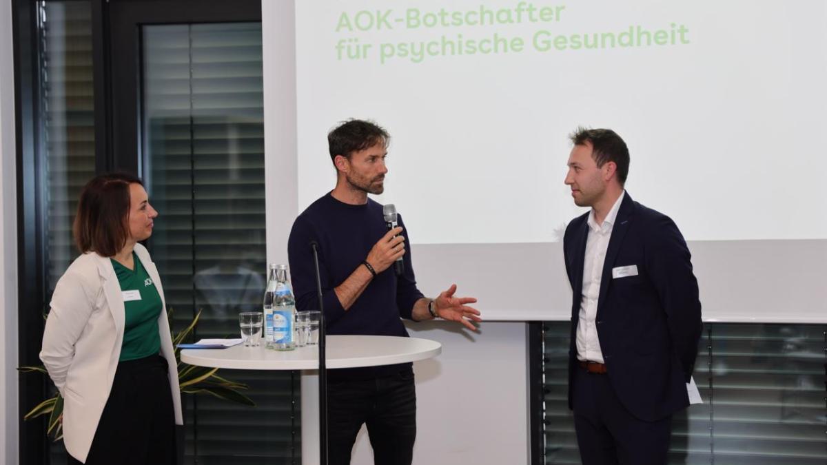 Sven Hannawald spricht in Oettingen offen über Burnout und mentale ...